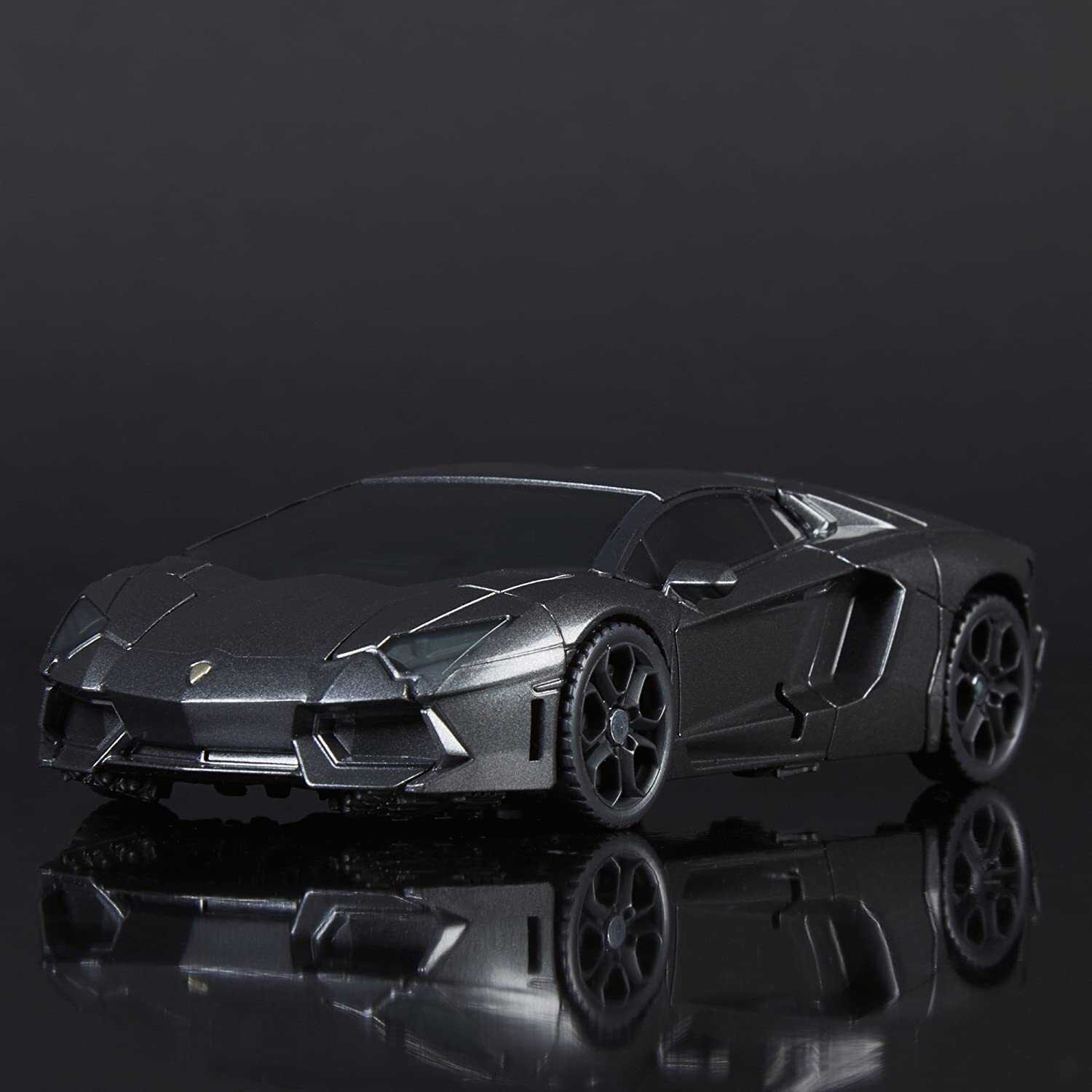 Transformers Studio Series - 11 Deluxe Lockdown